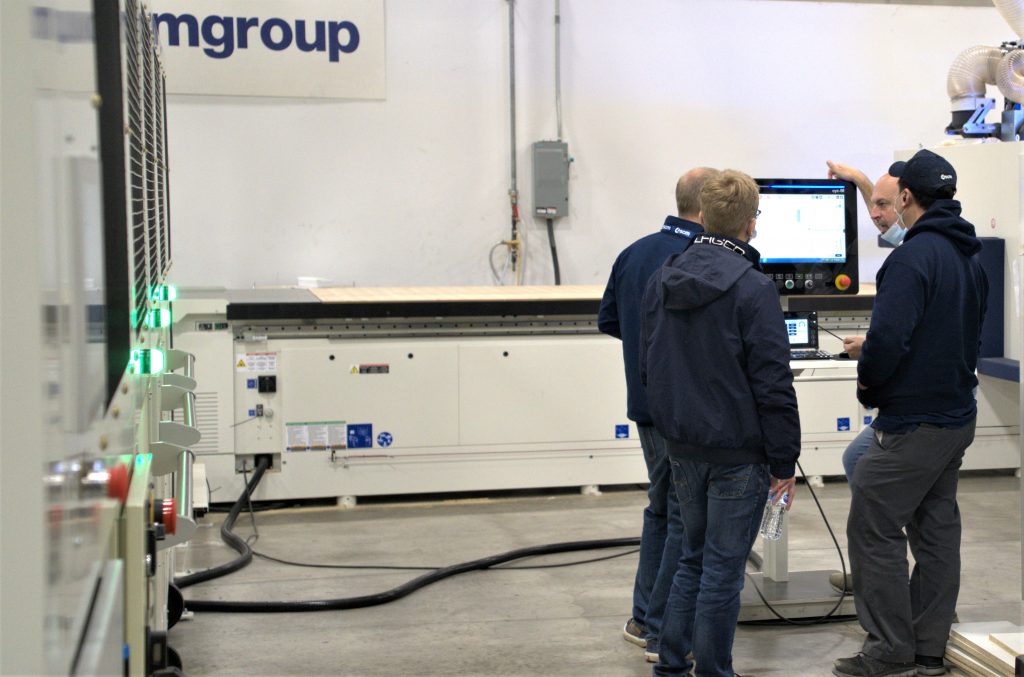 Robotic Lean Cells: How To Shop For A Robot – Wood Industry