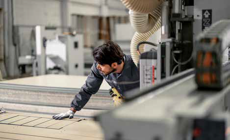 Balancing Act: Integrating the Human Element in Industry 4.0 Automation – Wood Industry